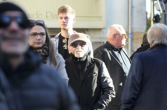 Recueillement après le départ d'un grand chef : Véronique Jannot ...