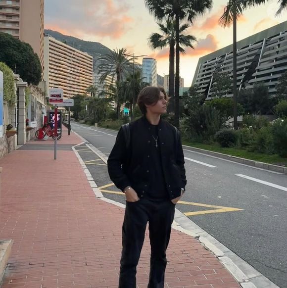 Cameron Hallyday sosie de ses parents David et Alexandra : il affiche ...