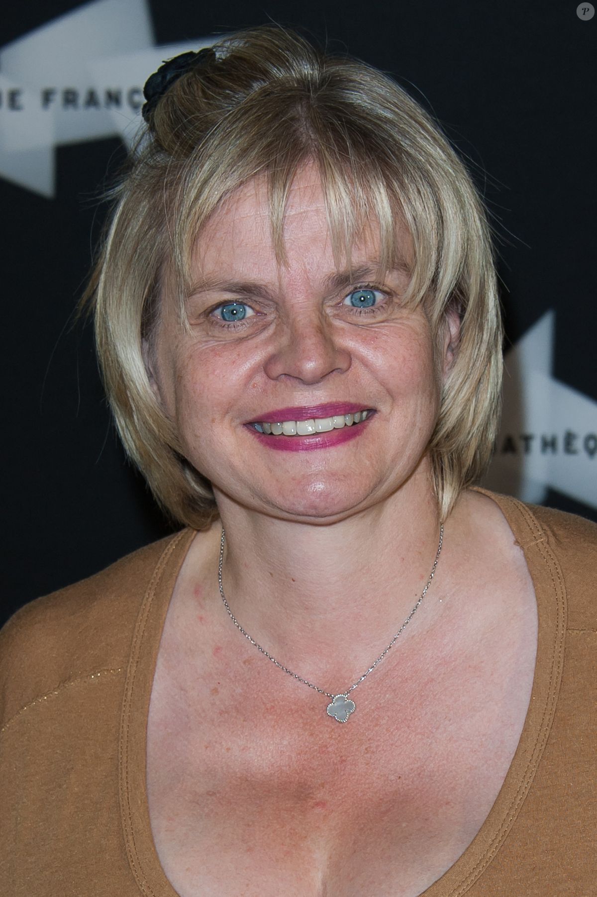 Photo : Isabelle Nanty assistant à la première française du film 'Vous ...