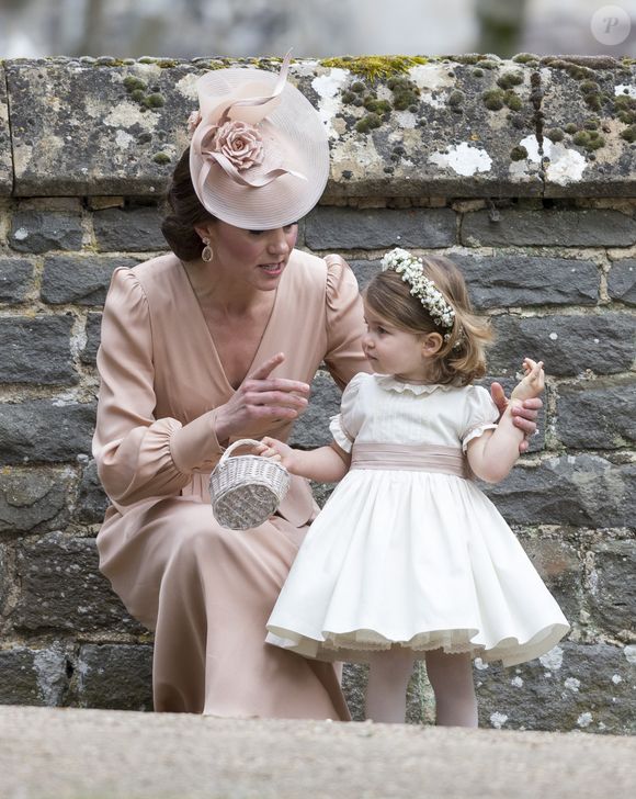 Charlotte et Kate de Galles : découvrez leurs looks coordonnés les plus ...