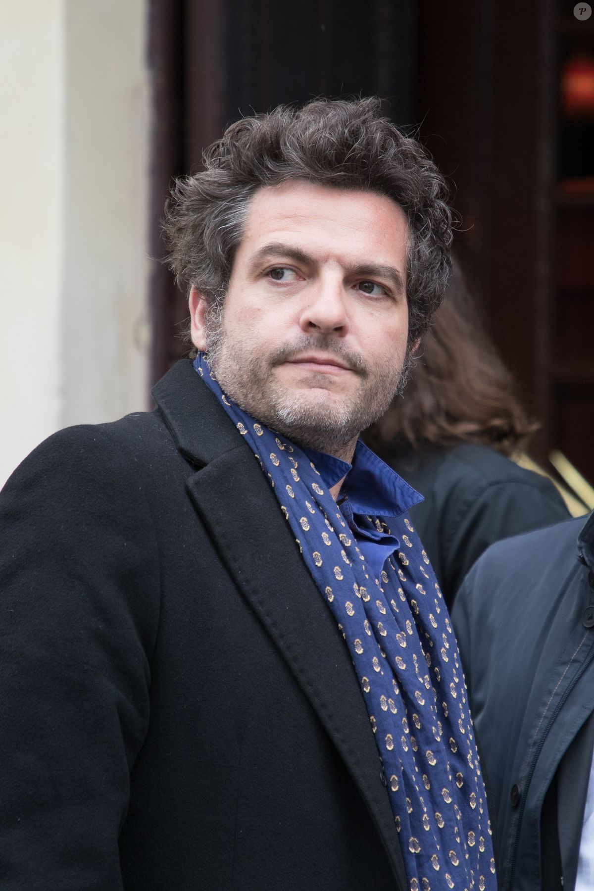 Photo : Le chanteur M, Matthieu Chedid à la sortie de l'hommage à ...