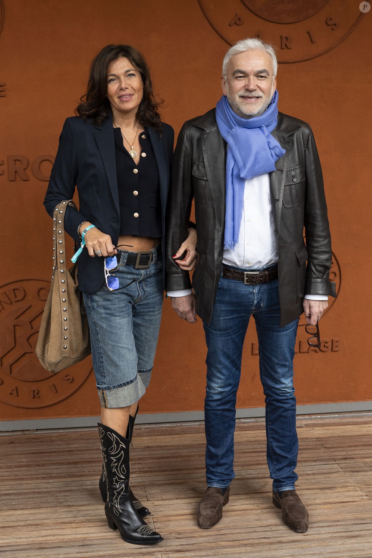 Photo : Pascal Praud et sa femme Catherine au village lors des Internationaux de France de ...