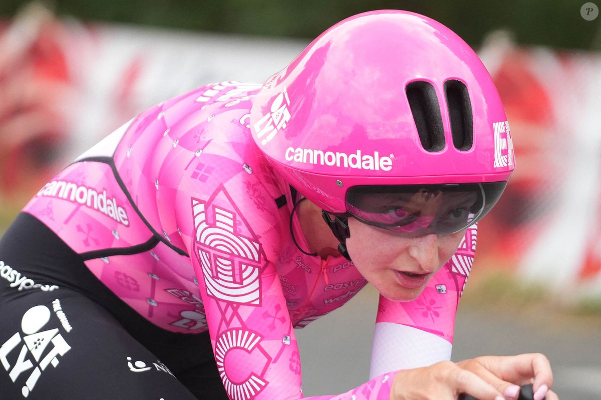 Photo Cédrine Kerbaol De Ef Education Oatly Lors Des Championnats De