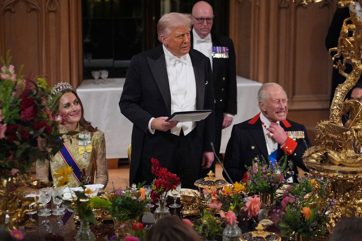 Photo : Donald J. Trump et le roi Charles III d'Angleterre lors du ...