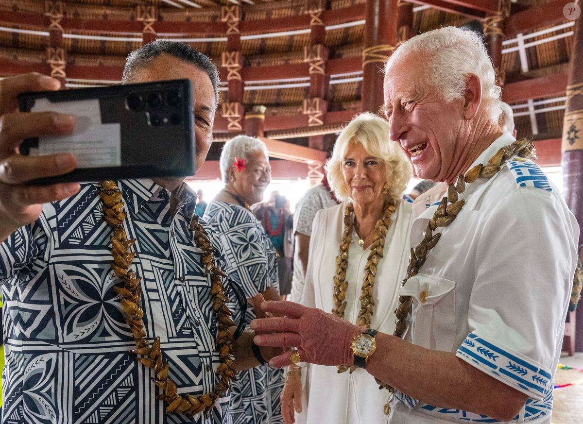 Photo Le Roi Charles Iii Dangleterre Et La Reine Consort Camilla