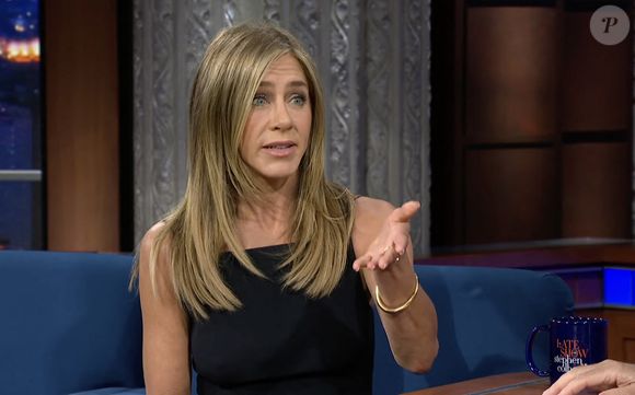 Jennifer Aniston officialise avec le beau Jim Curtis : un homme qui ...