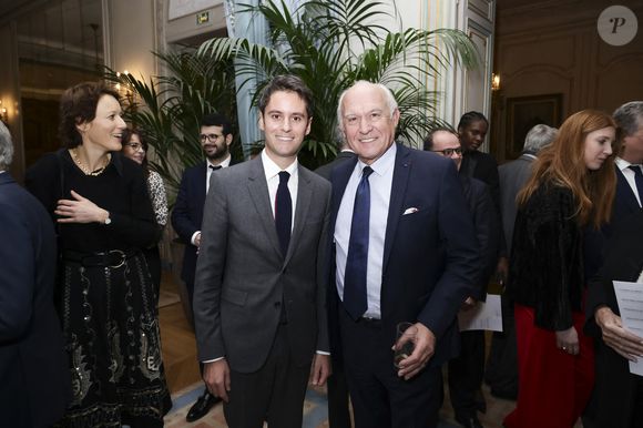 Marc Ladreit de Lacharrière reçoit Gabriel Attal, invité d’honneur d’un ...