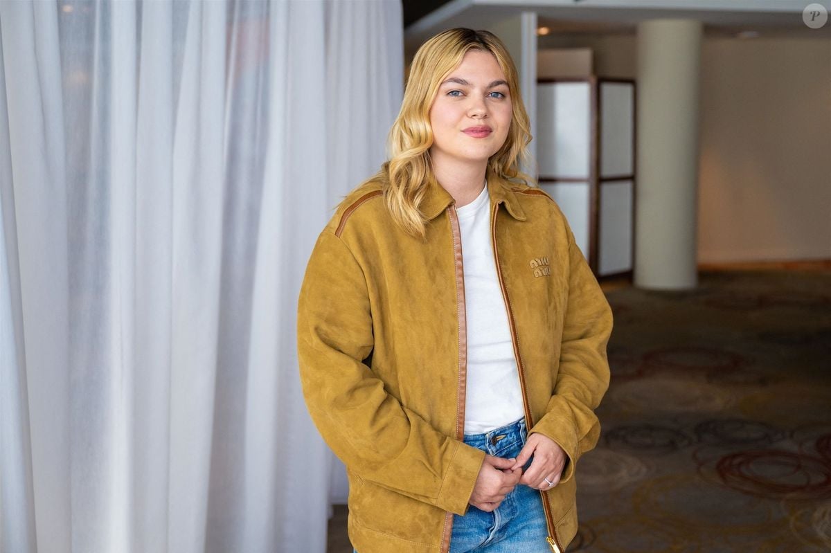 Photo : Louane Emera à Amsterdam en promo de l'Eurovision 2025 Pictured ...