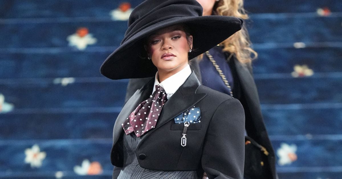 Rihanna : Son bébé Rocki en couche Dior à 6 mois, zoom sur la ...