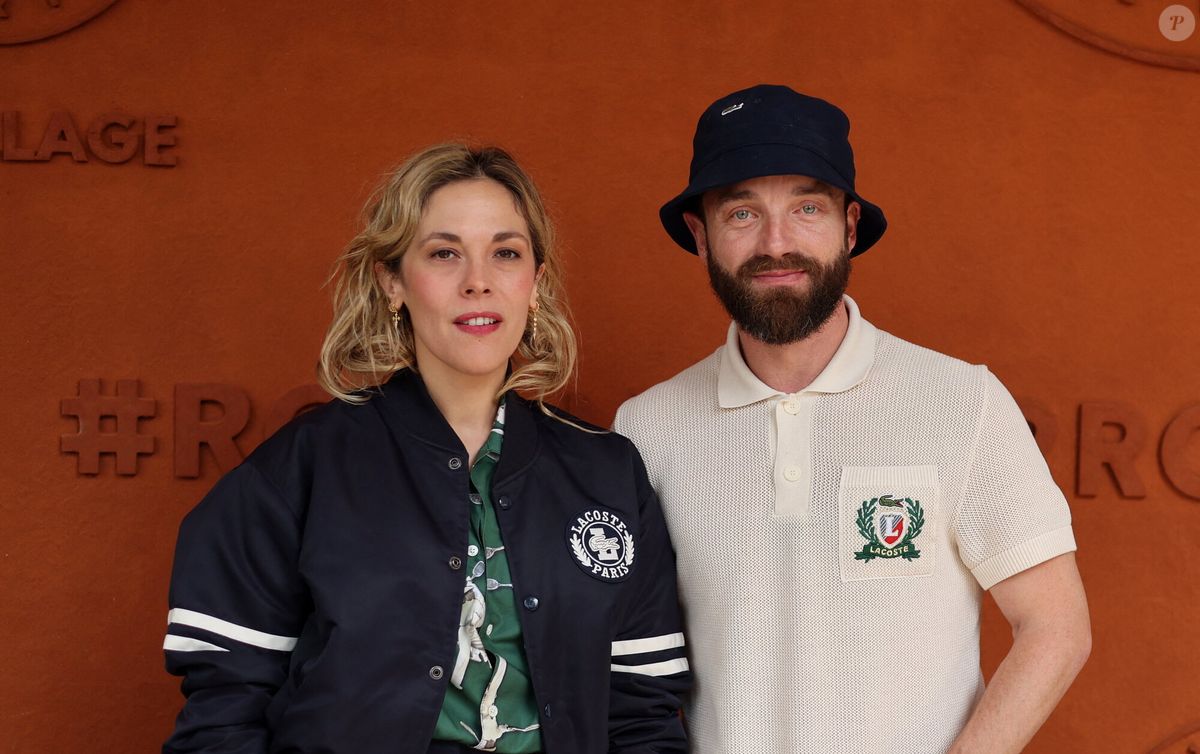 Photo : Alysson Paradis et son compagnon Guillaume Gouix au village lors des Internationaux de ...