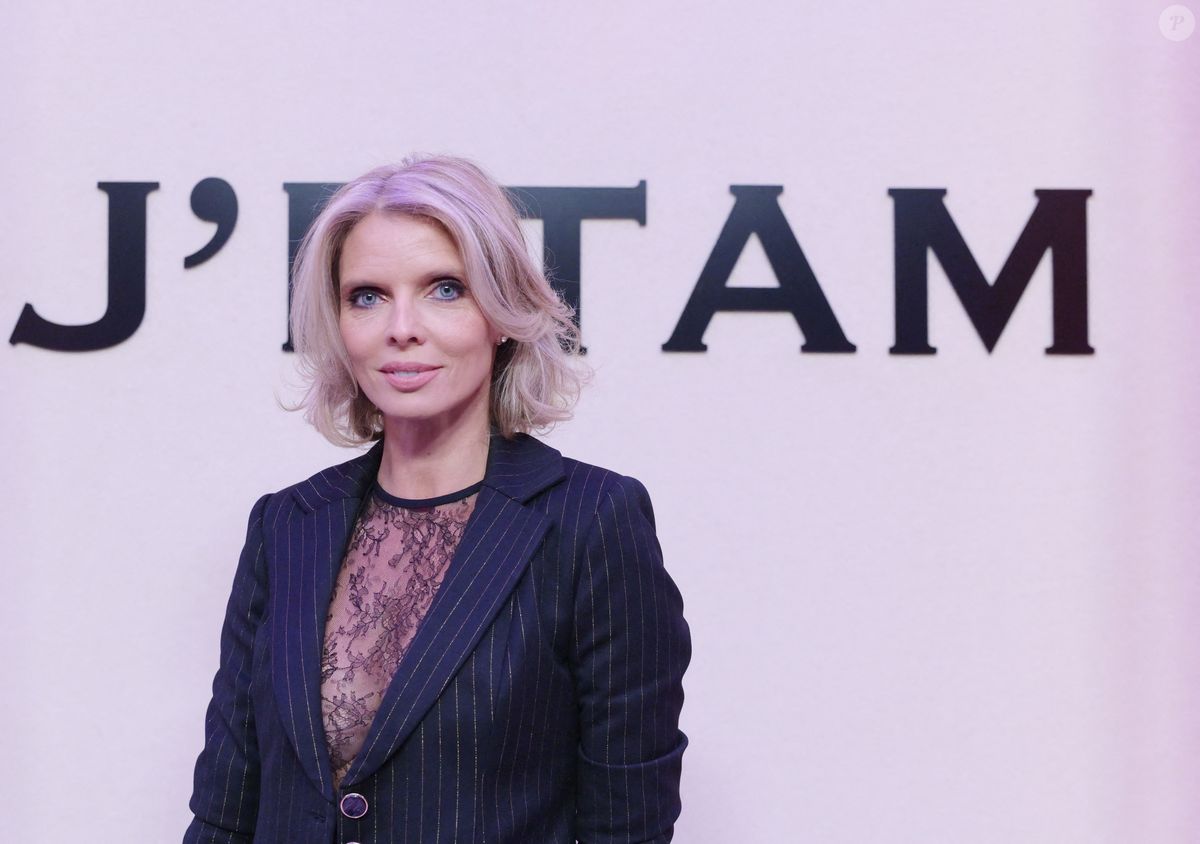 Photo : Sylvie Tellier - Les célébrités au défilé ETAM "Collection J ...