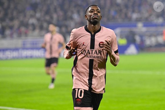 Ousmane Dembélé marié à Rima et papa d'une petite fille, la star du PSG ...