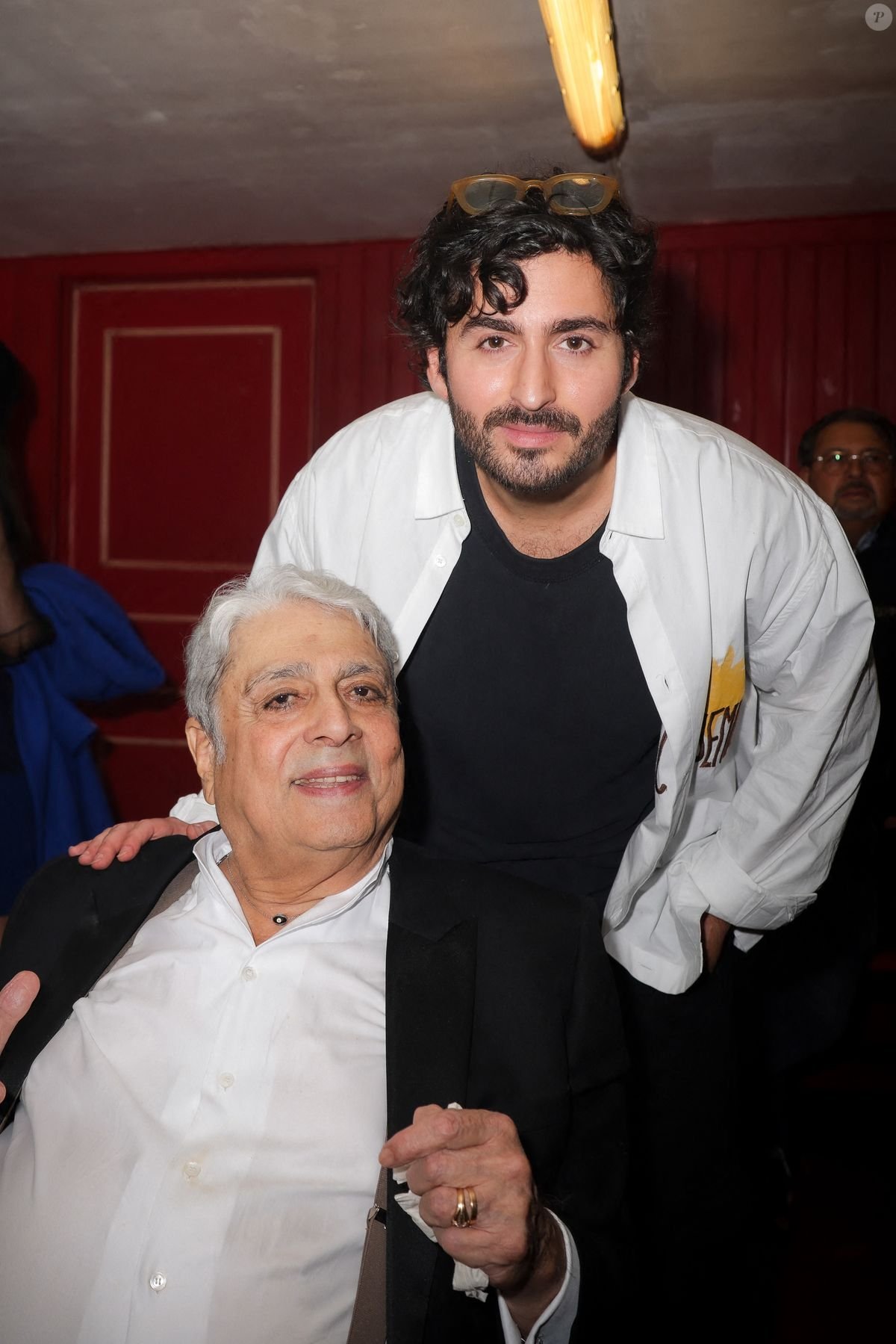 Photo : Exclusif - Enrico Macias et Symon, son petit fils lors du ...